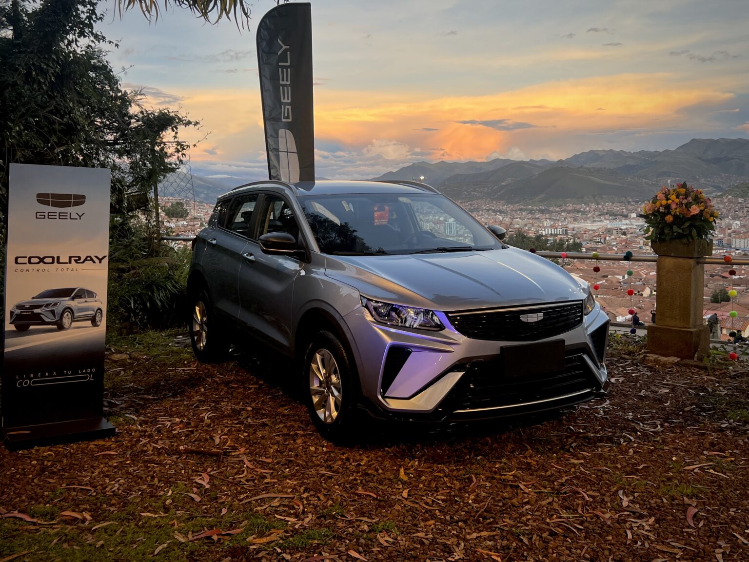 Geely lanza Coolray Exclusive en el Perú - Auto TV Perú